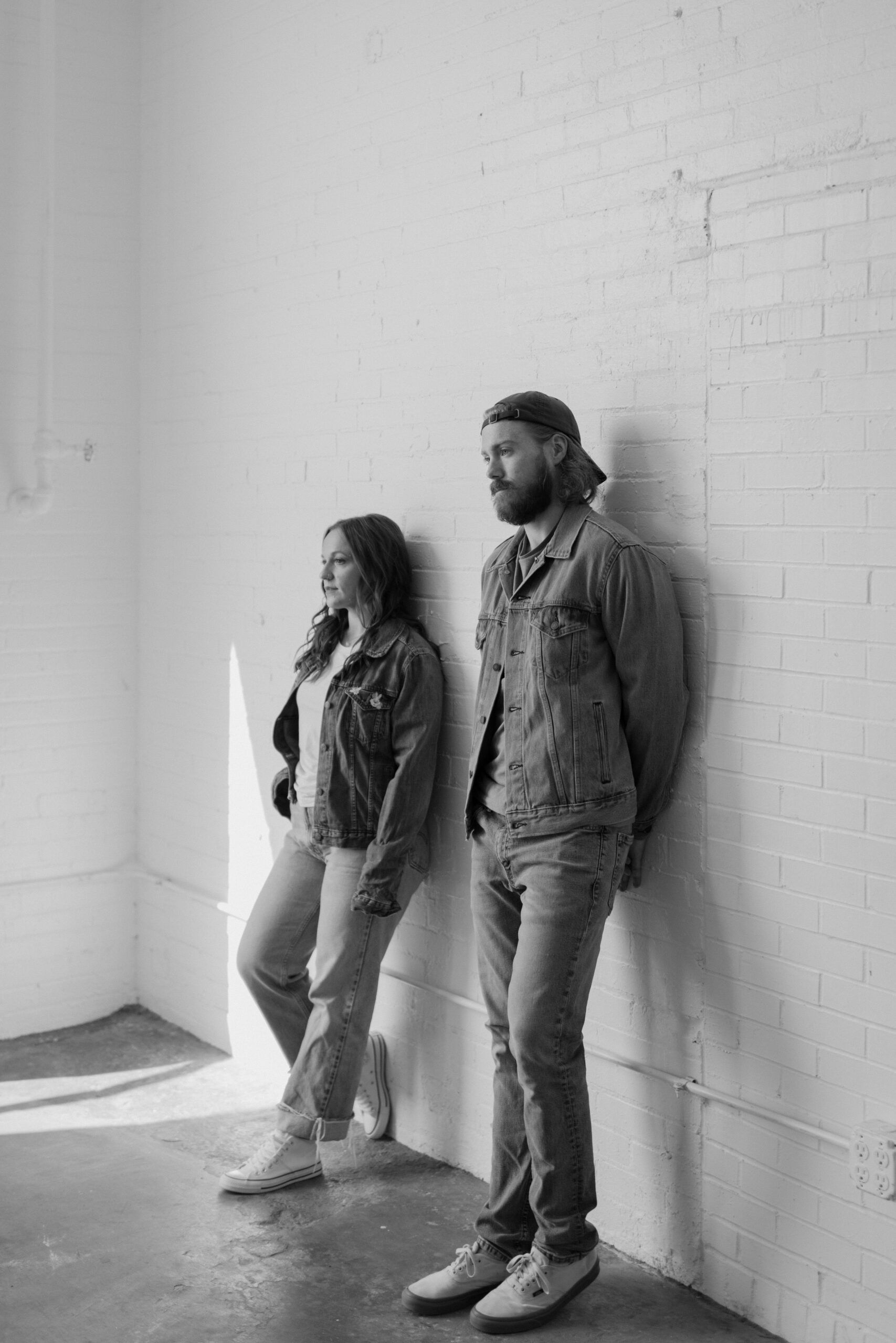 Denim Couples Photoshoot | DFW Engagement Photographer | nicoleendress.com