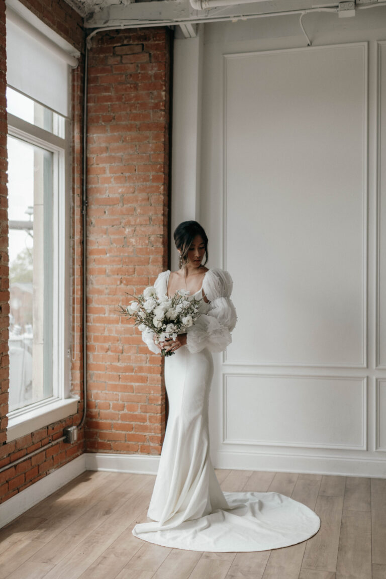 Modern Inspired Bridals at The Lumen Room | DFW Wedding Photographer ...